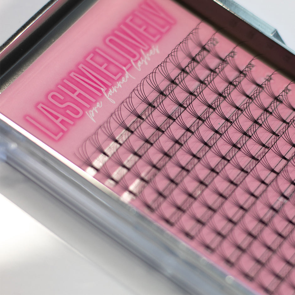 Russian Lashes | 3D, 4D, 5D, 7D Volume Eyelashes – LASHMELOVELY